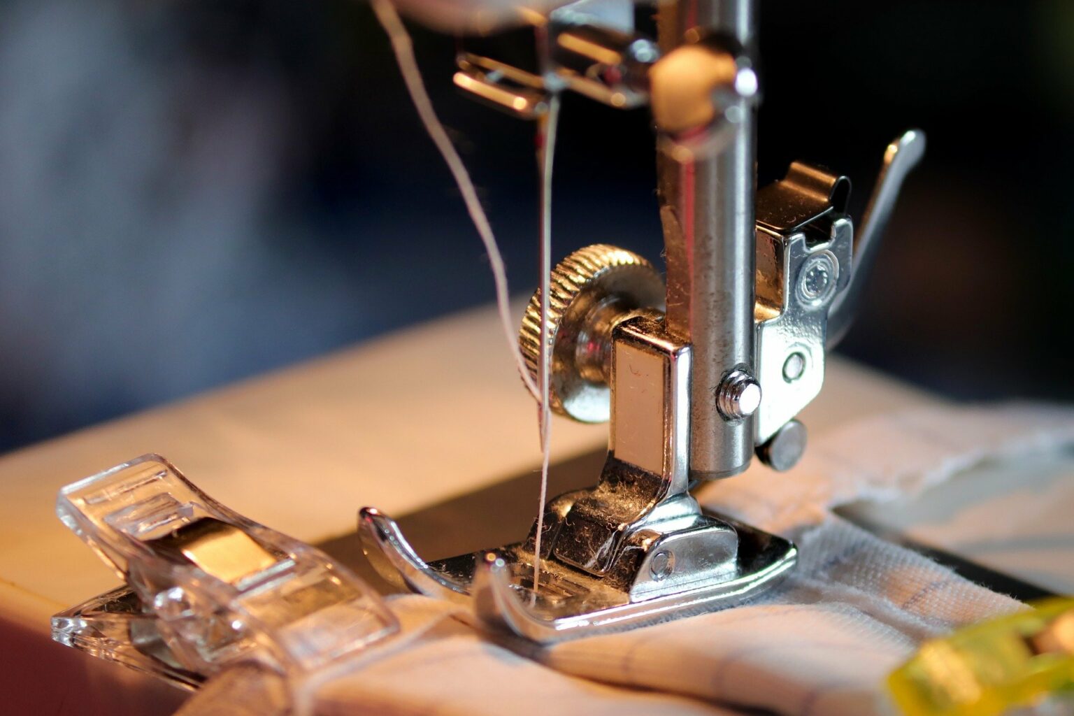 Home Smart RFID Threads for Sustainable Textile Traceability
